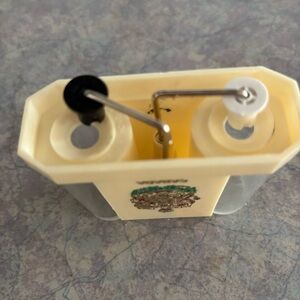 Vintage | Dining | 6s Push Button Salt And Pepper Shaker Combo Canada ...